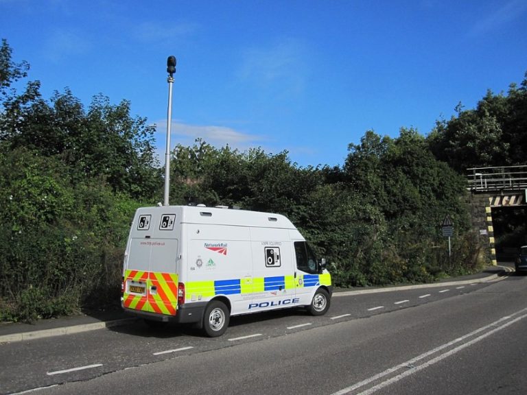 Do Speed Vans Flash? All About Speed Camera Vans » Get Man and Van